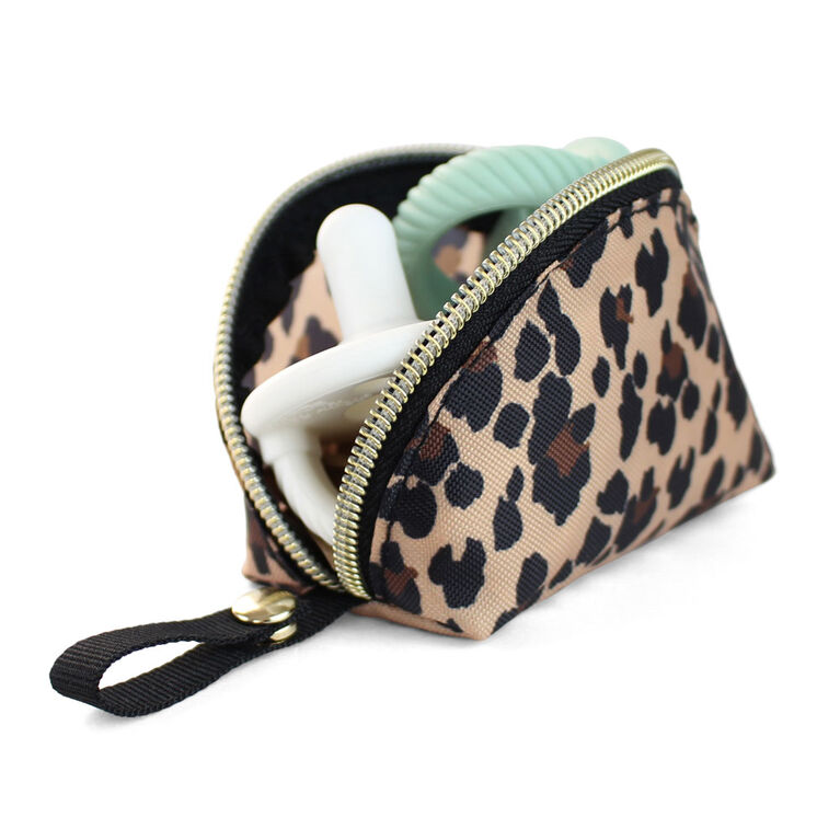 Itzy Ritzy Paci and Everything Pouch -Leopard - English Edition ...