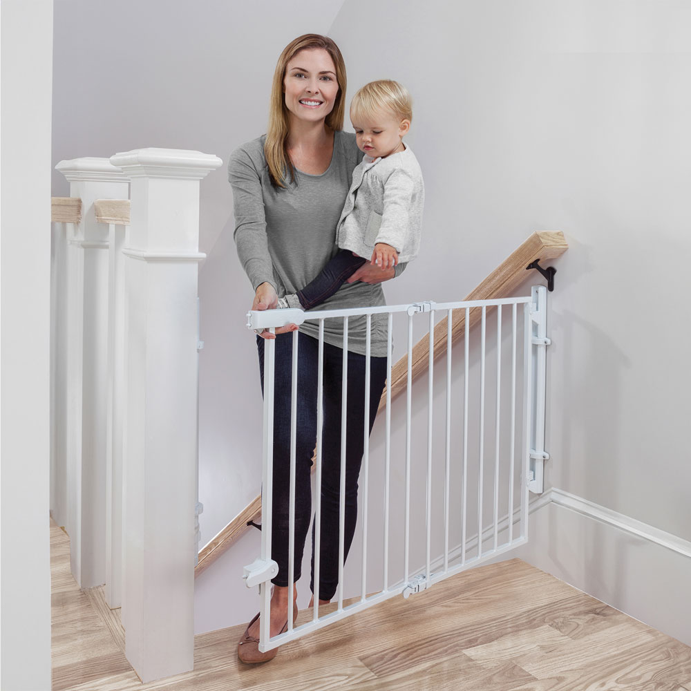 Safety 1st Ready To Install Everywhere Gate - White | Babies R Us Canada